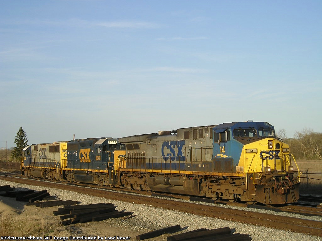 CSXT 14 On CSX Q 375-04